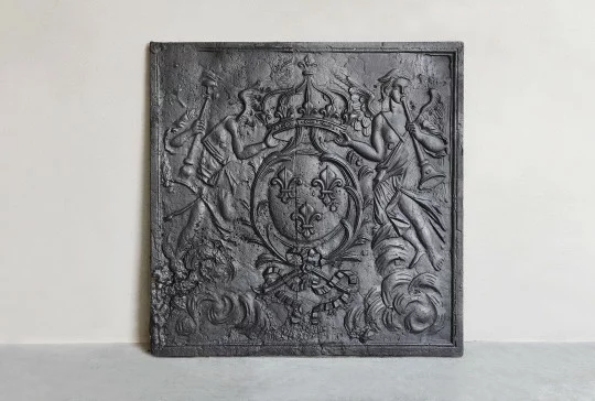 antique fire back | De Opkamer | Antique floors and fireplaces